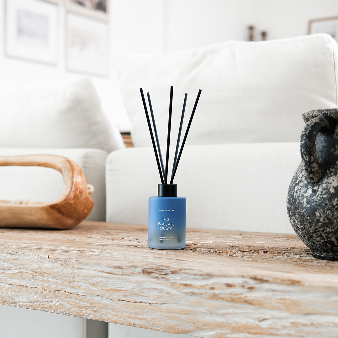 HOME of HUMANS This is a Safe Space Reed Diffuser 140 ml – HMNS Perfume